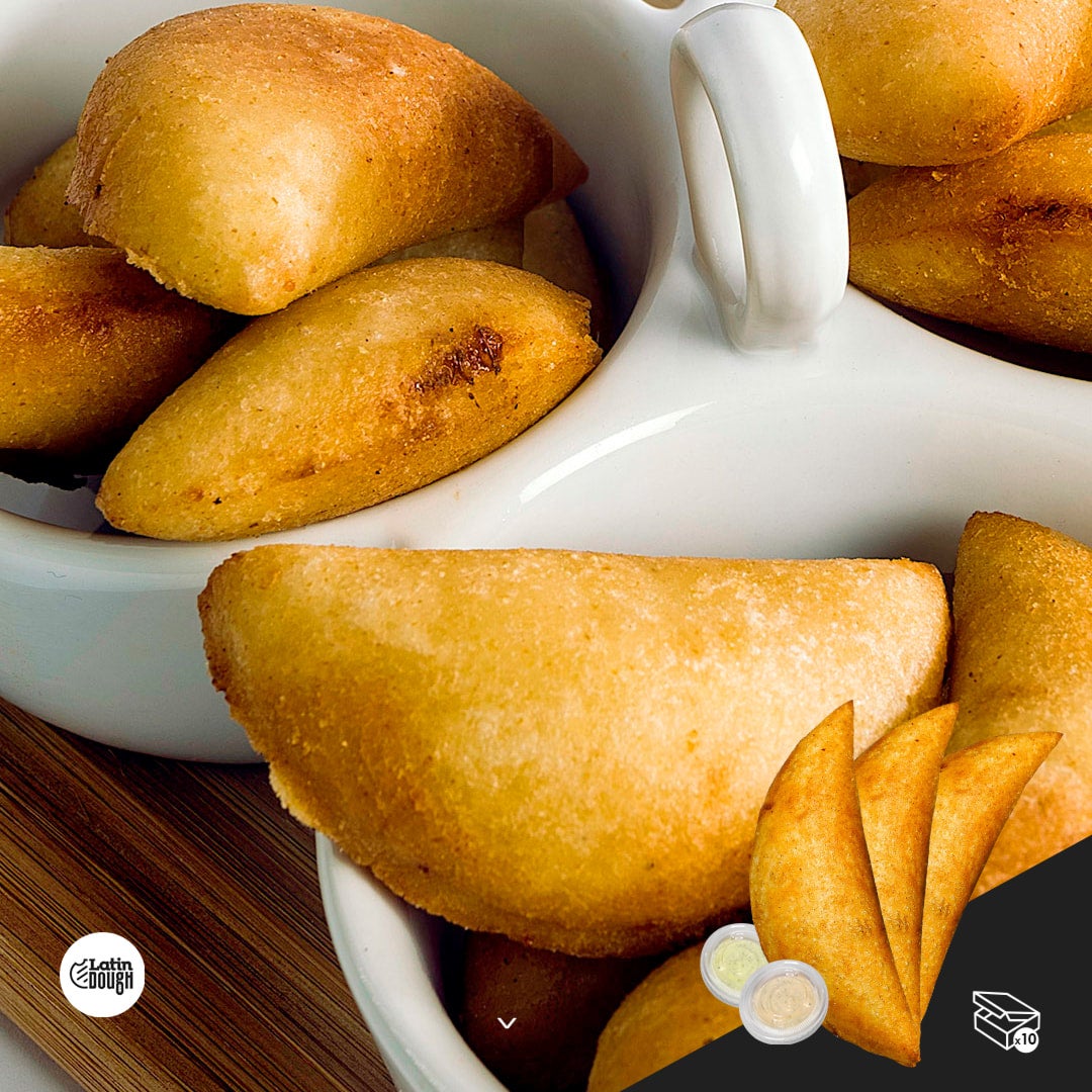 Catira (Shredded Chicken) Empanada | LatinDough